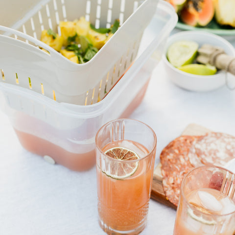 Strucket USA: Laundry Soaking Bucket | Strainer Draining Bucket